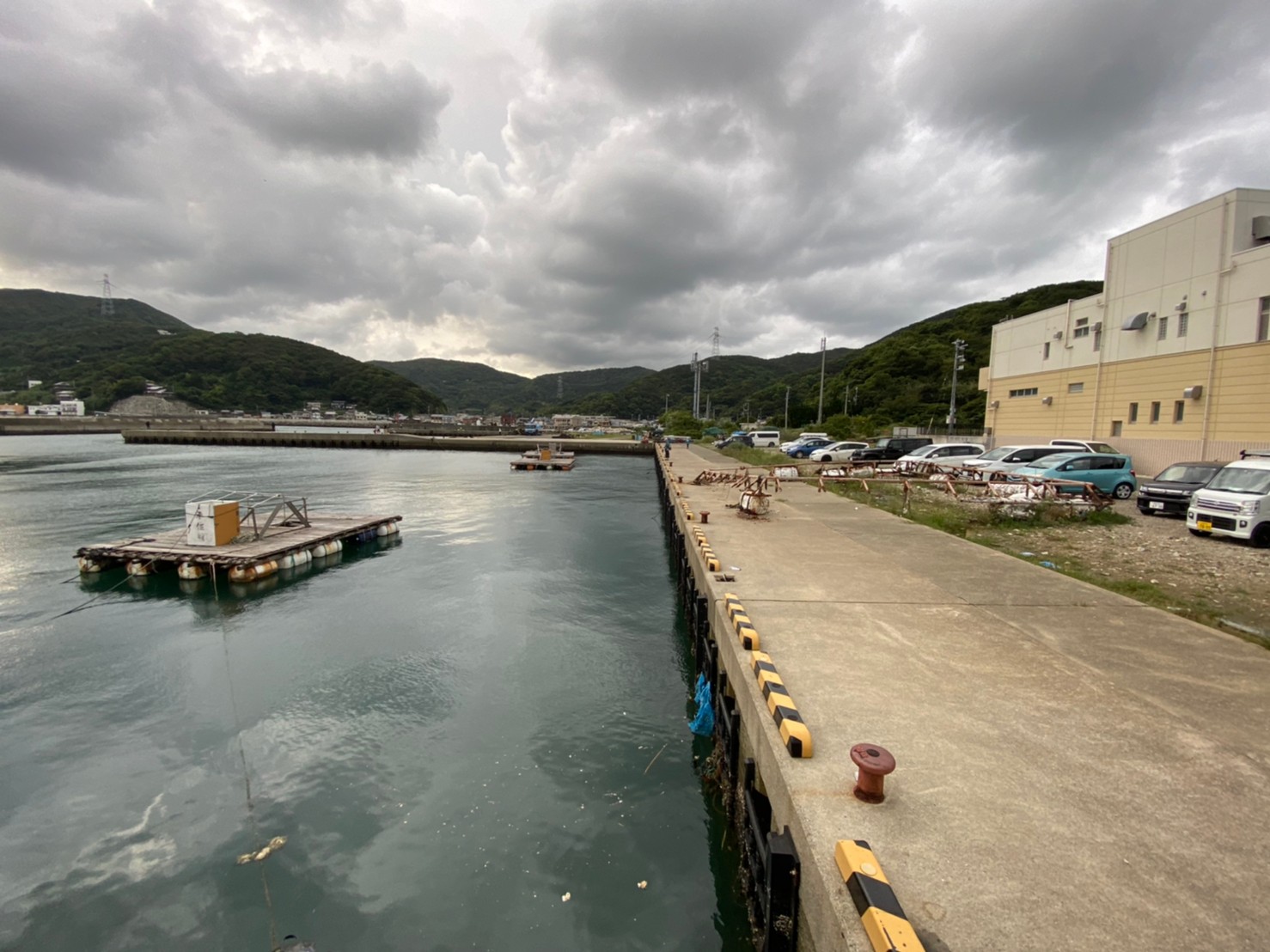 【和歌山県由良町】『衣奈漁港：えなぎょこう』の海釣りガイド（釣れる魚・駐車場・トイレ）｜和歌山釣りwalker